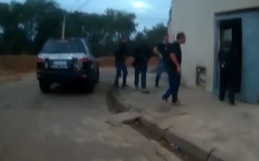 Goionews Mulher é Presa Suspeita De Envolvimento Em Chacina Que